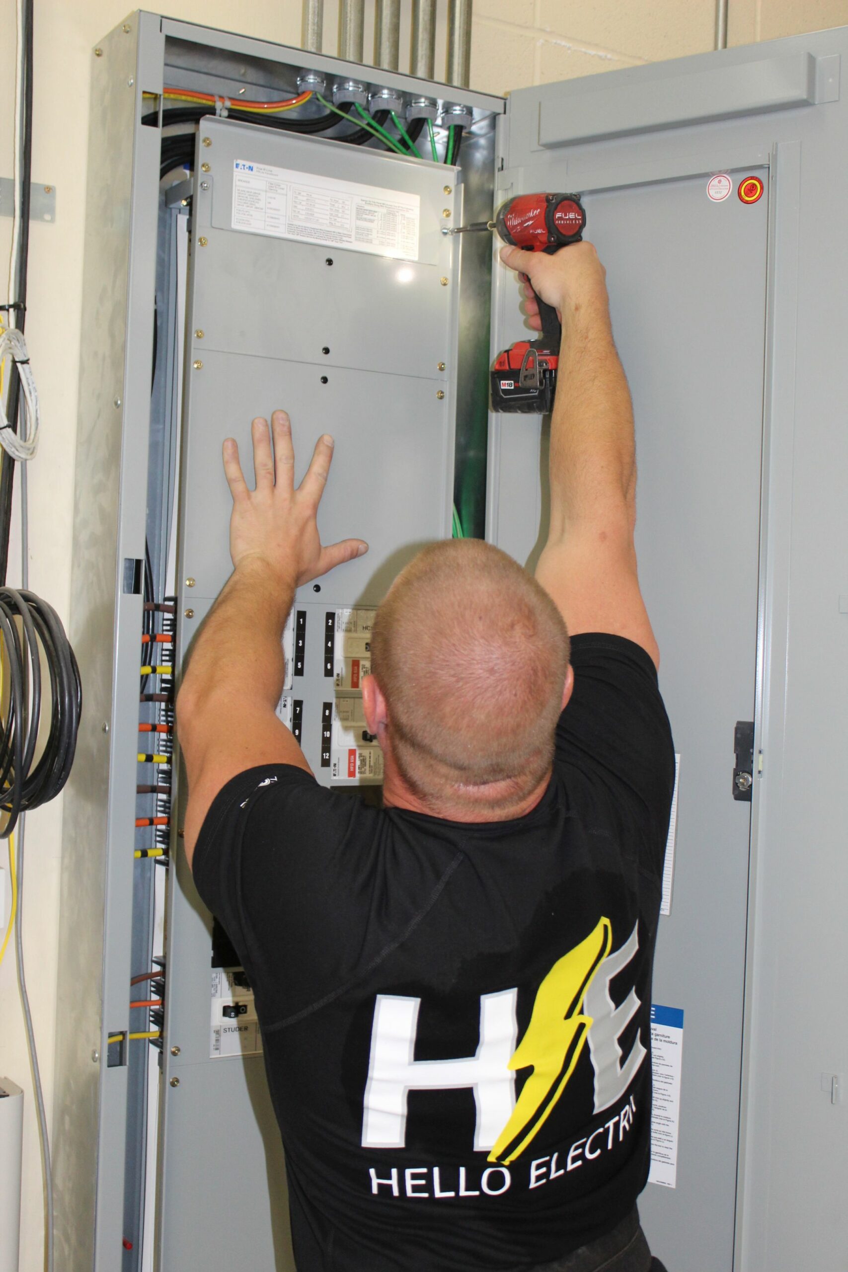 About Us - Hello Electric